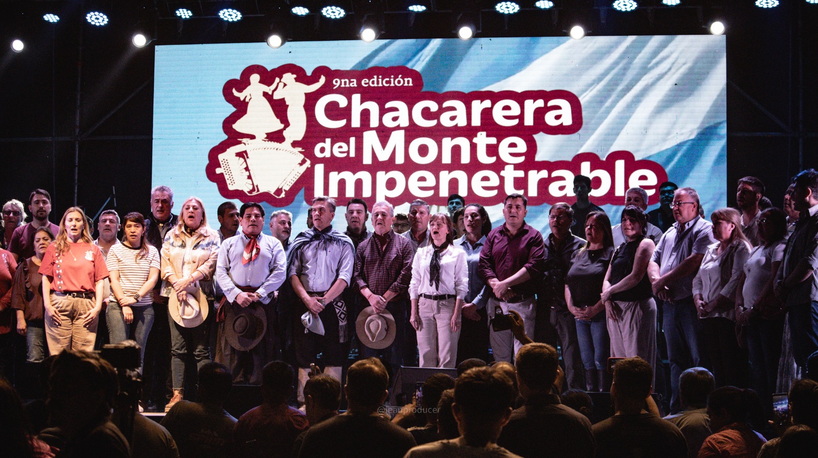 Sander acompañó la ceremonia de apertura de la Chacarera del Monte ...
